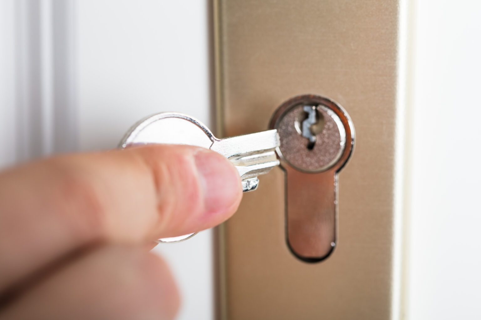 How To Remove a Broken Key From a Lock? - DSB Locksmith
